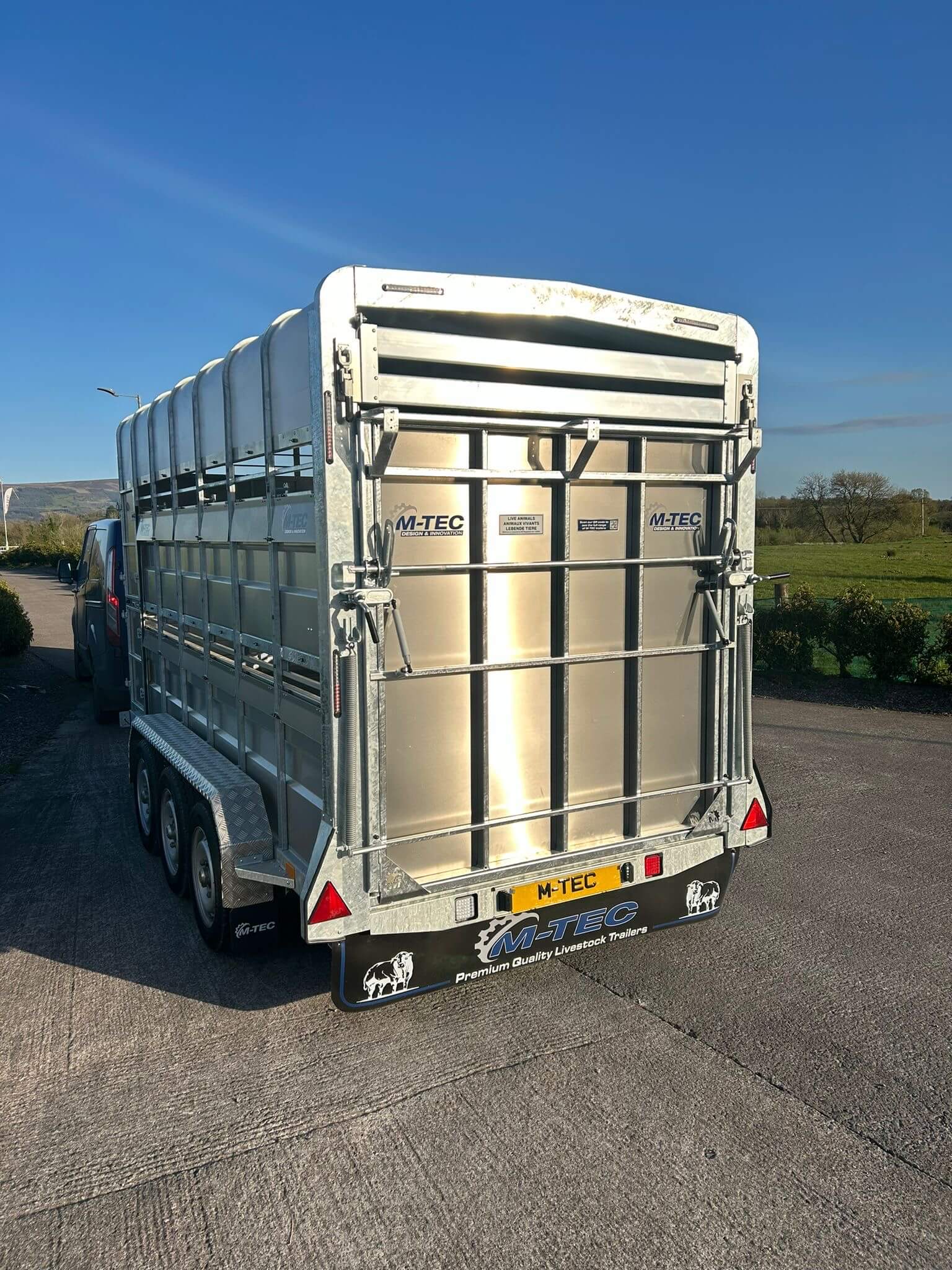 M-Tec 7ft High 12x6ft Twin Axle Livestock Trailer | Farm Compare | Farm ...