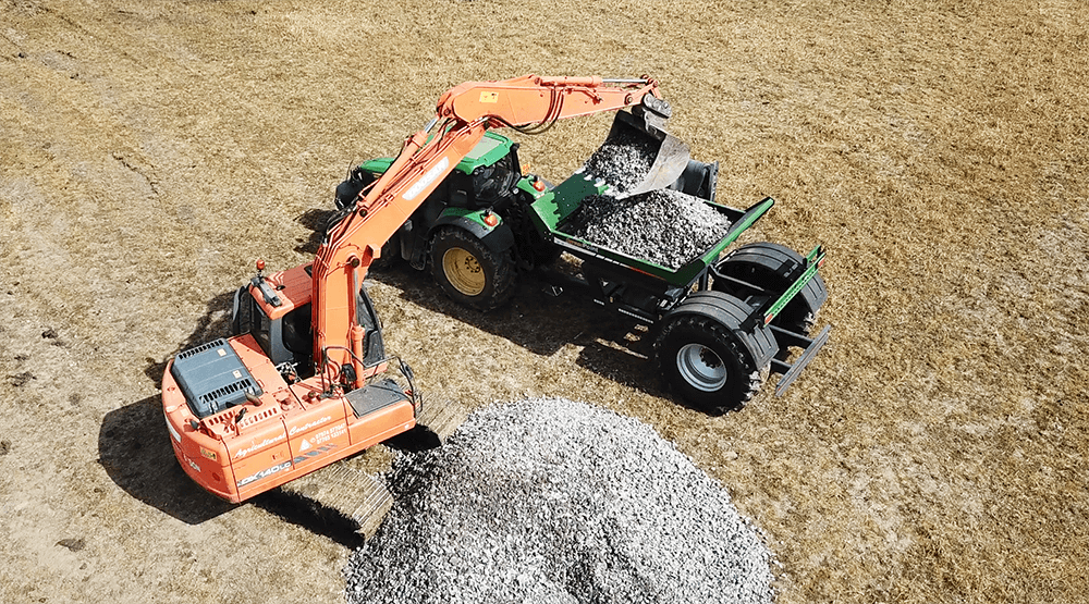 SpreadPoint TF10 Gravel Stone Cart | Farm Compare