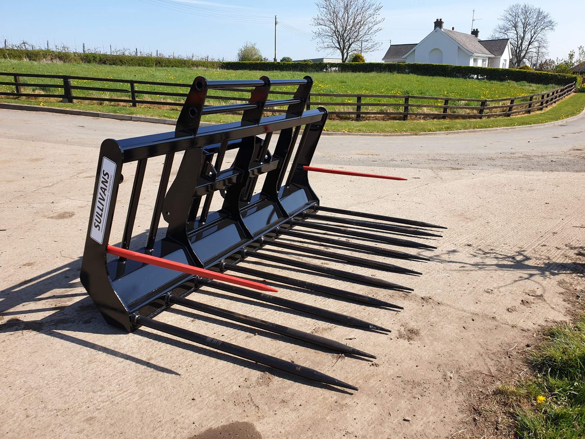 Sullivans Engineering 7ft Buckrake | Farm Compare | Farm Compare